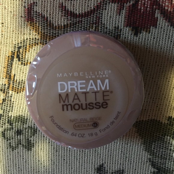 Maybelline | Makeup | Maybelline Dream Matte Mouse | Poshmark
